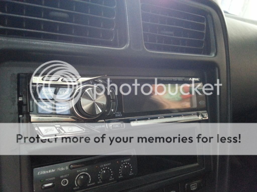 ALPINE CDA-9855 headunit